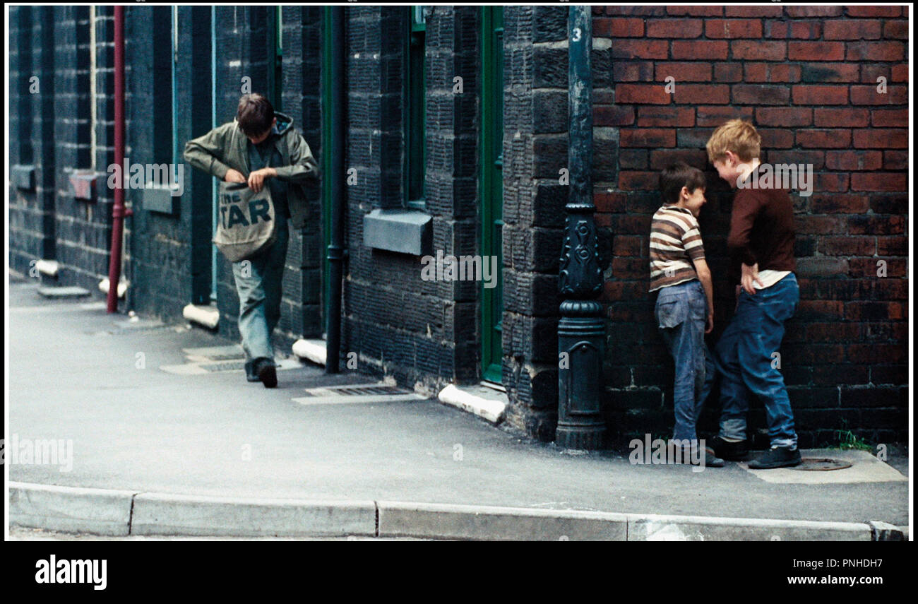 Kes 1969 David Bradley Stock Photos & Kes 1969 David Bradley Stock ...