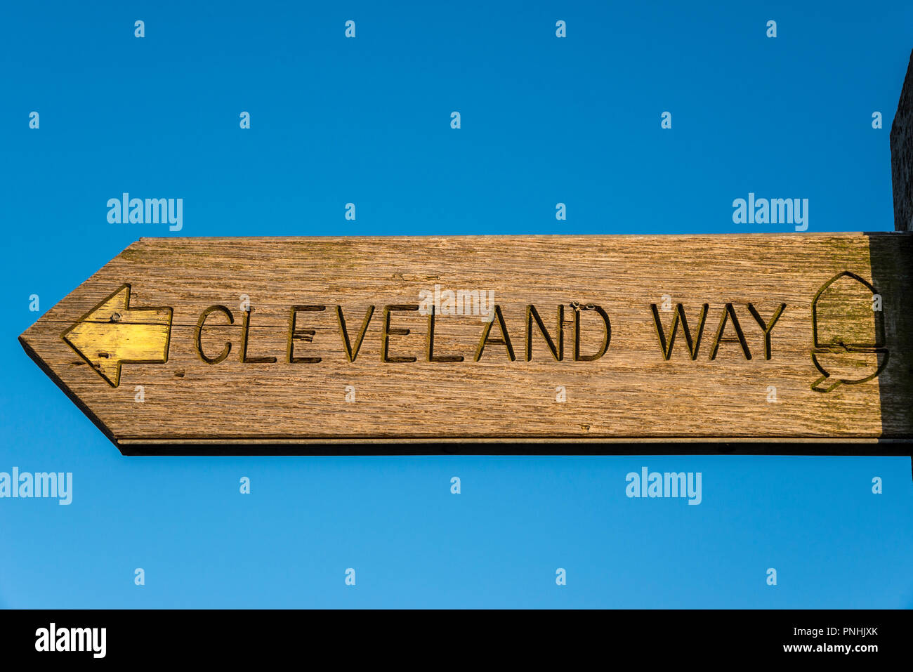 Wooden path sign hi-res stock photography and images - Alamy