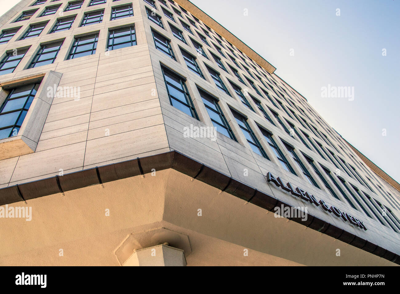Allen overy hi-res stock photography and images - Alamy