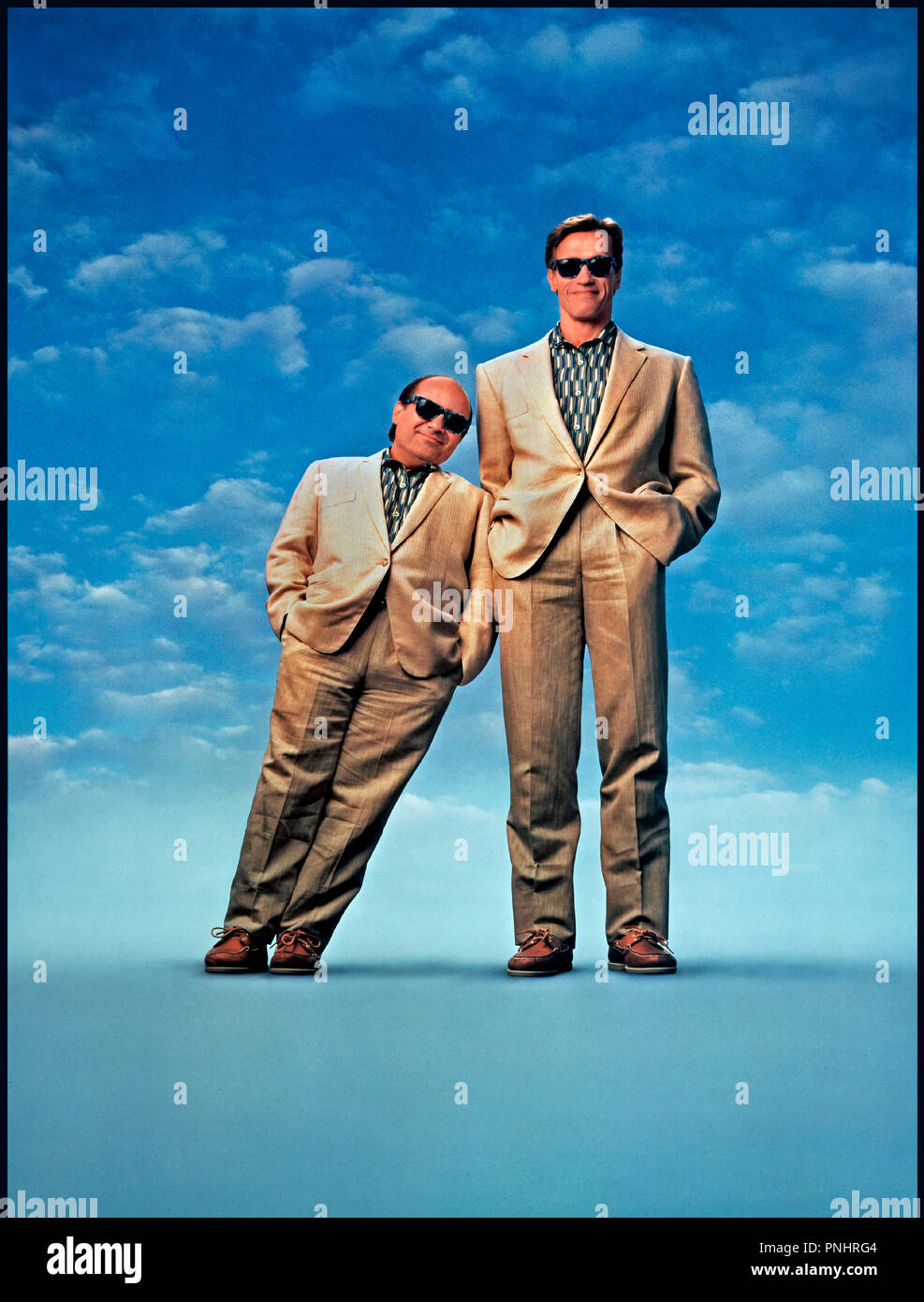 Twins 1988 Arnold Schwarzenegger Danny Stock Photos & Twins 1988 Arnold ...