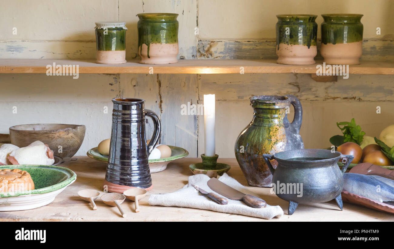 Ancient kitchen hi-res stock photography and images - Alamy