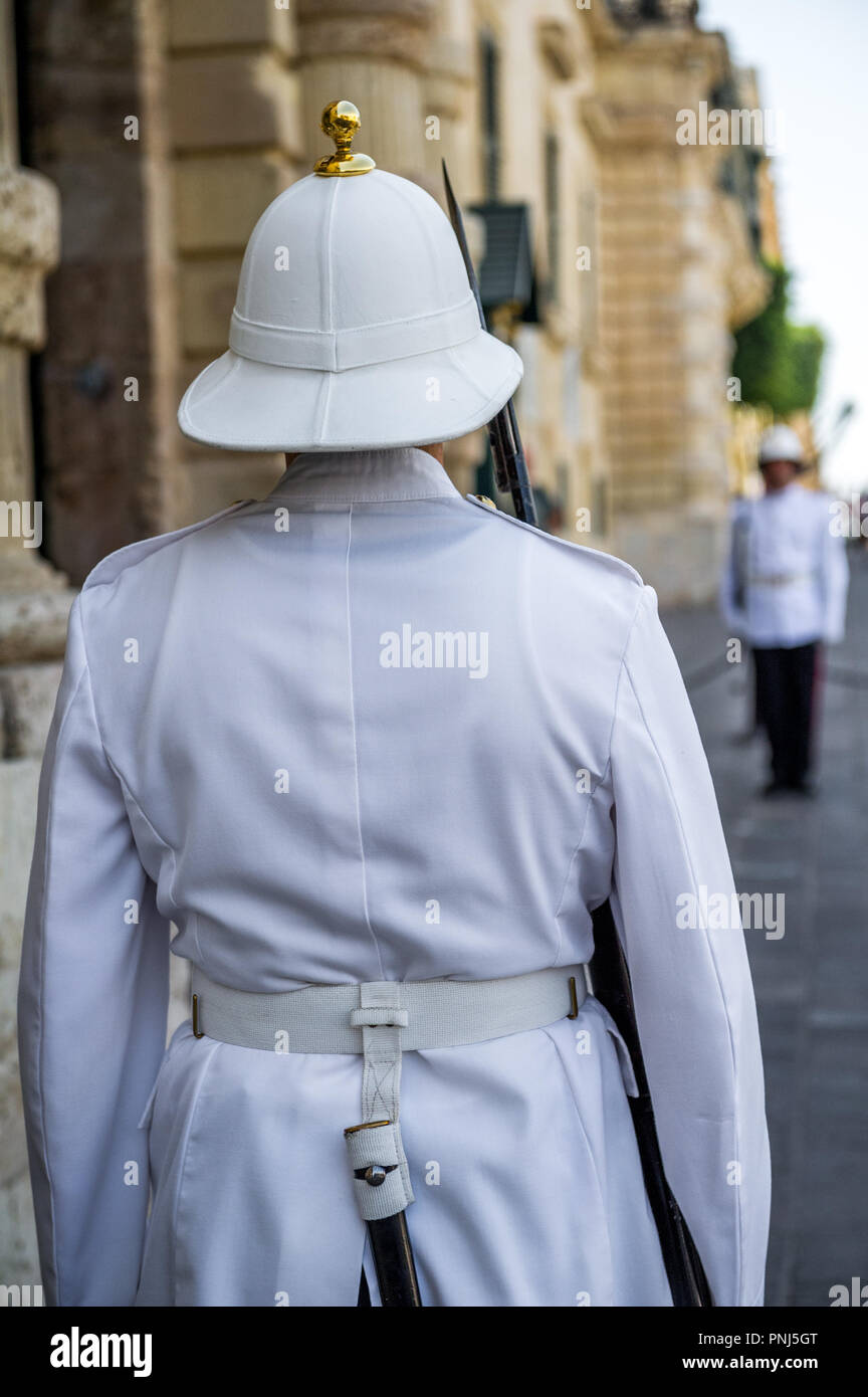 Ceremonial guard uniform hi-res stock photography and images - Alamy