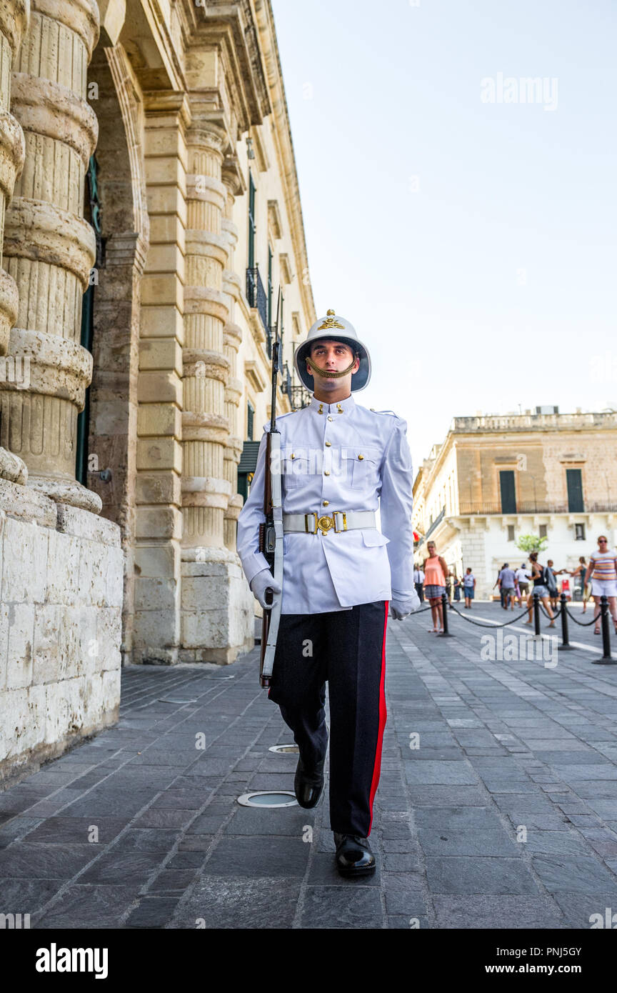 Guard on duty outside the Grandmasters Palace, Valletta, Malta Stock ...