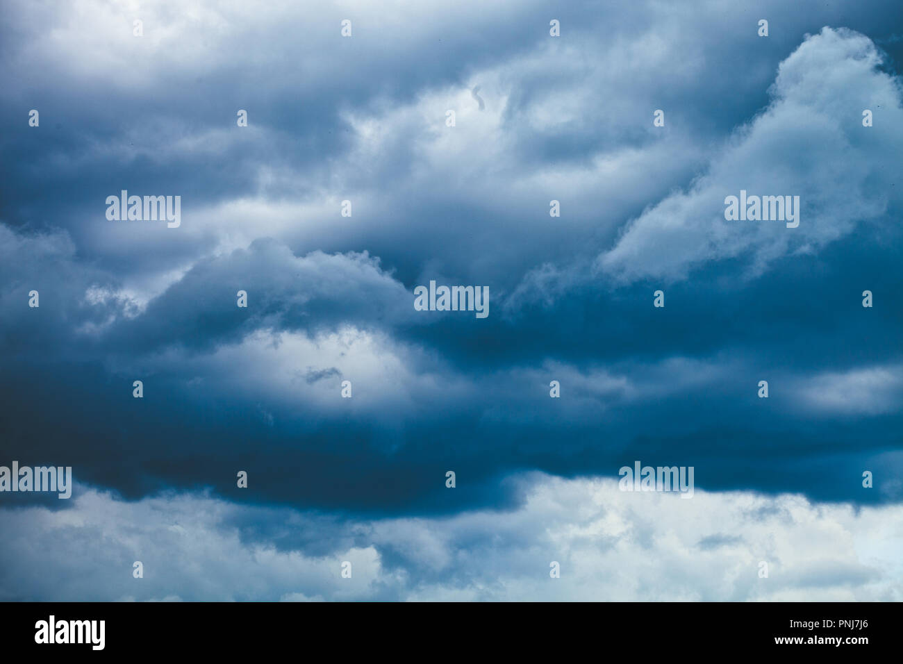 Weather forecast danger dangerous cloud clouds hi-res stock photography ...