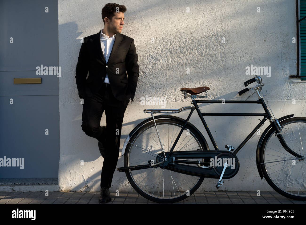 Black bicycle model hi-res stock photography and images - Alamy