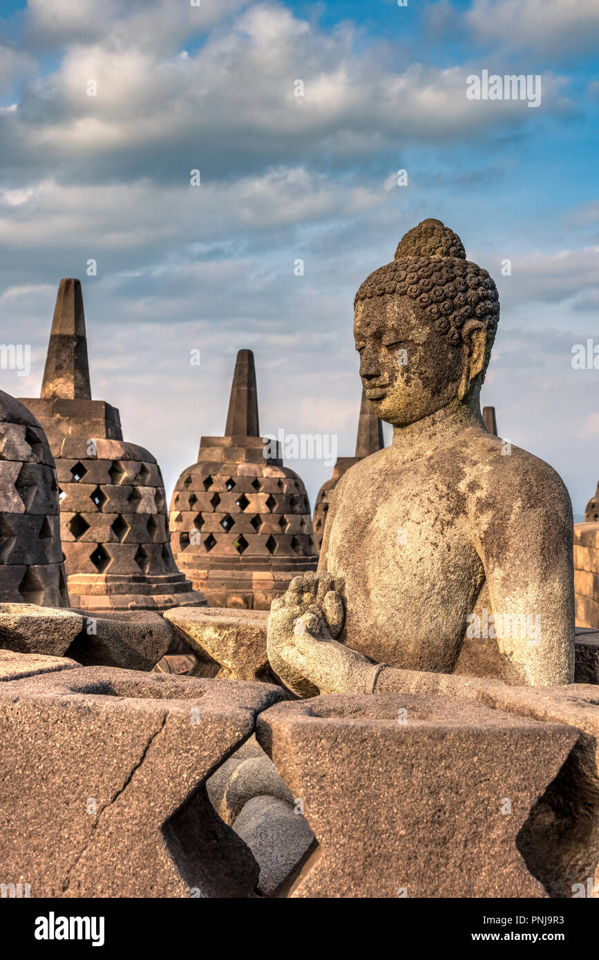 Borobudur candi hi-res stock photography and images - Alamy