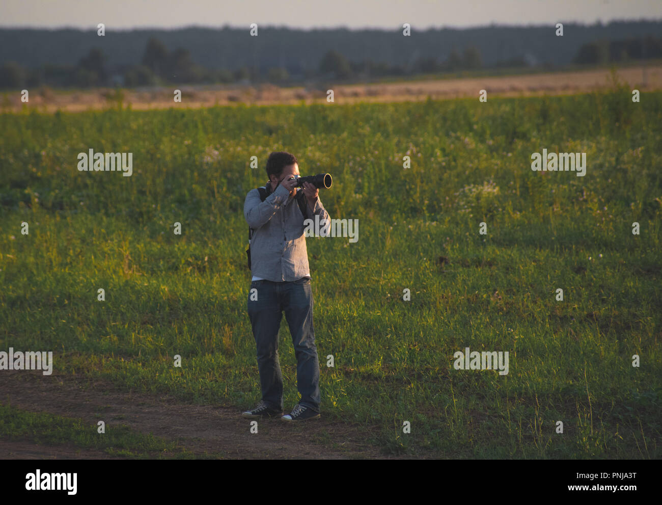 Hay field pictures hi-res stock photography and images - Alamy