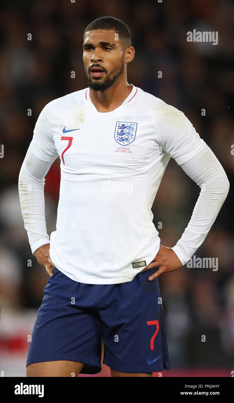 England's Ruben Loftus-Cheek Stock Photo - Alamy