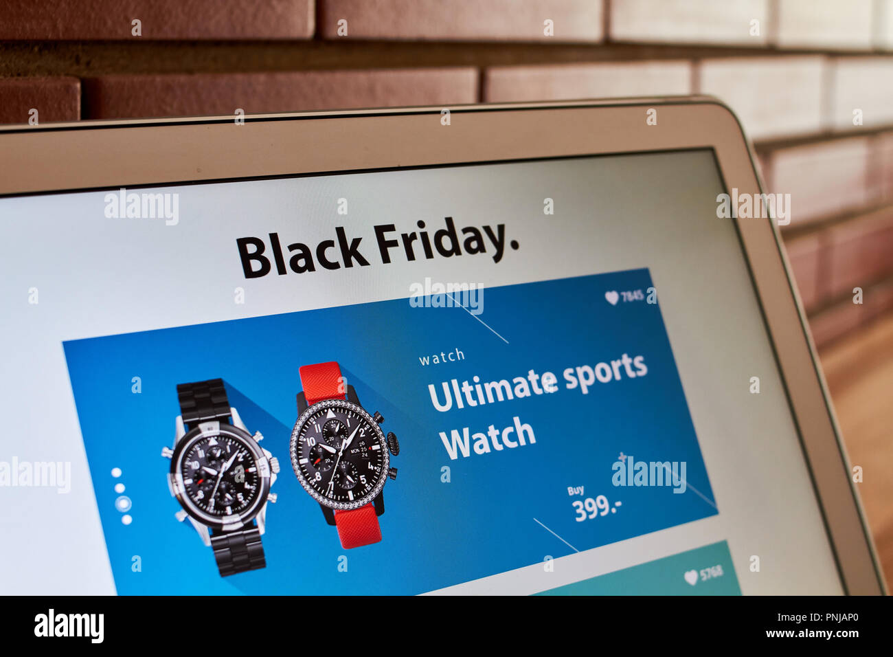Black screen shop hi-res stock photography and images - Alamy
