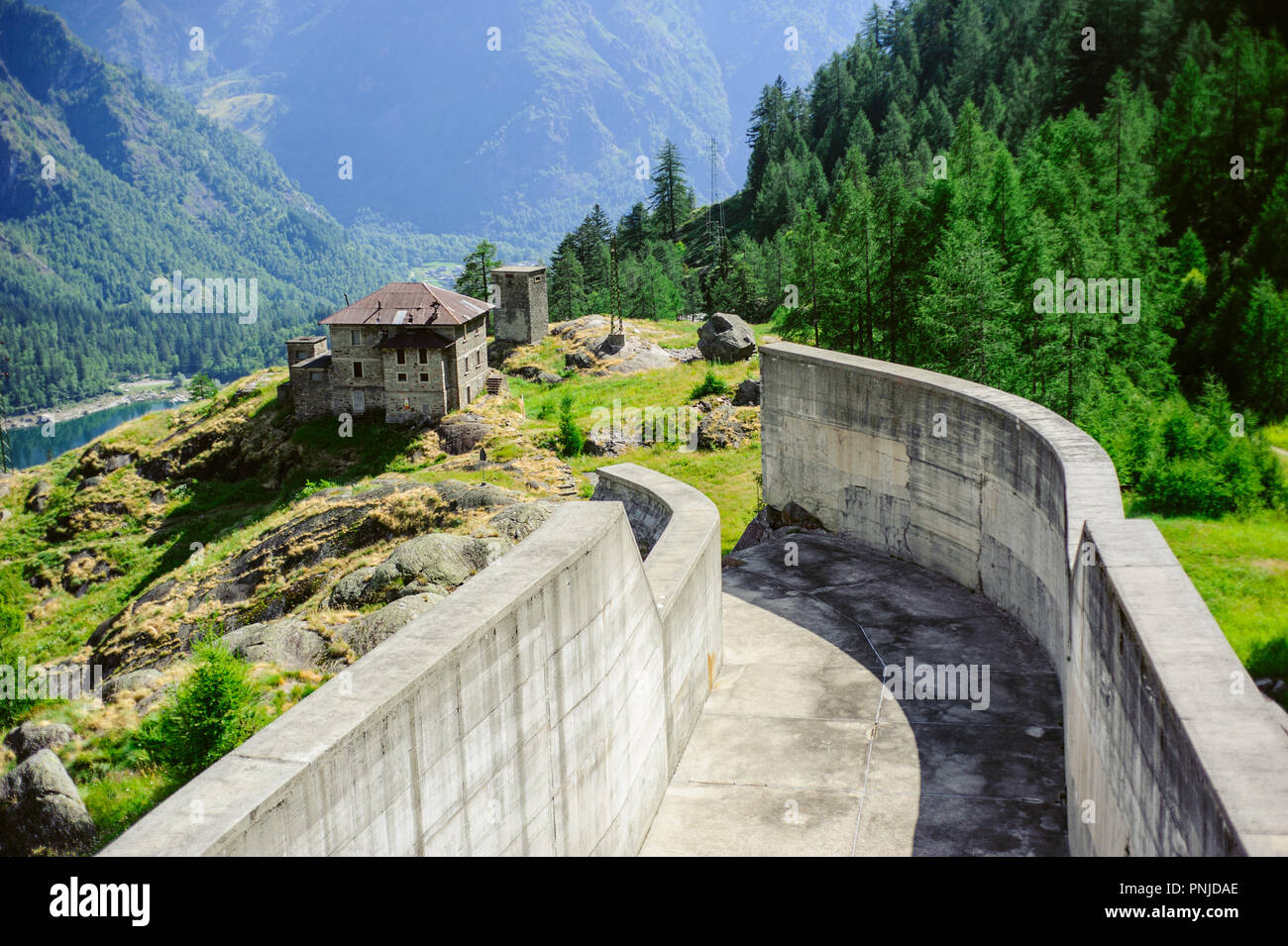 Hydropower dam italy hi-res stock photography and images - Alamy
