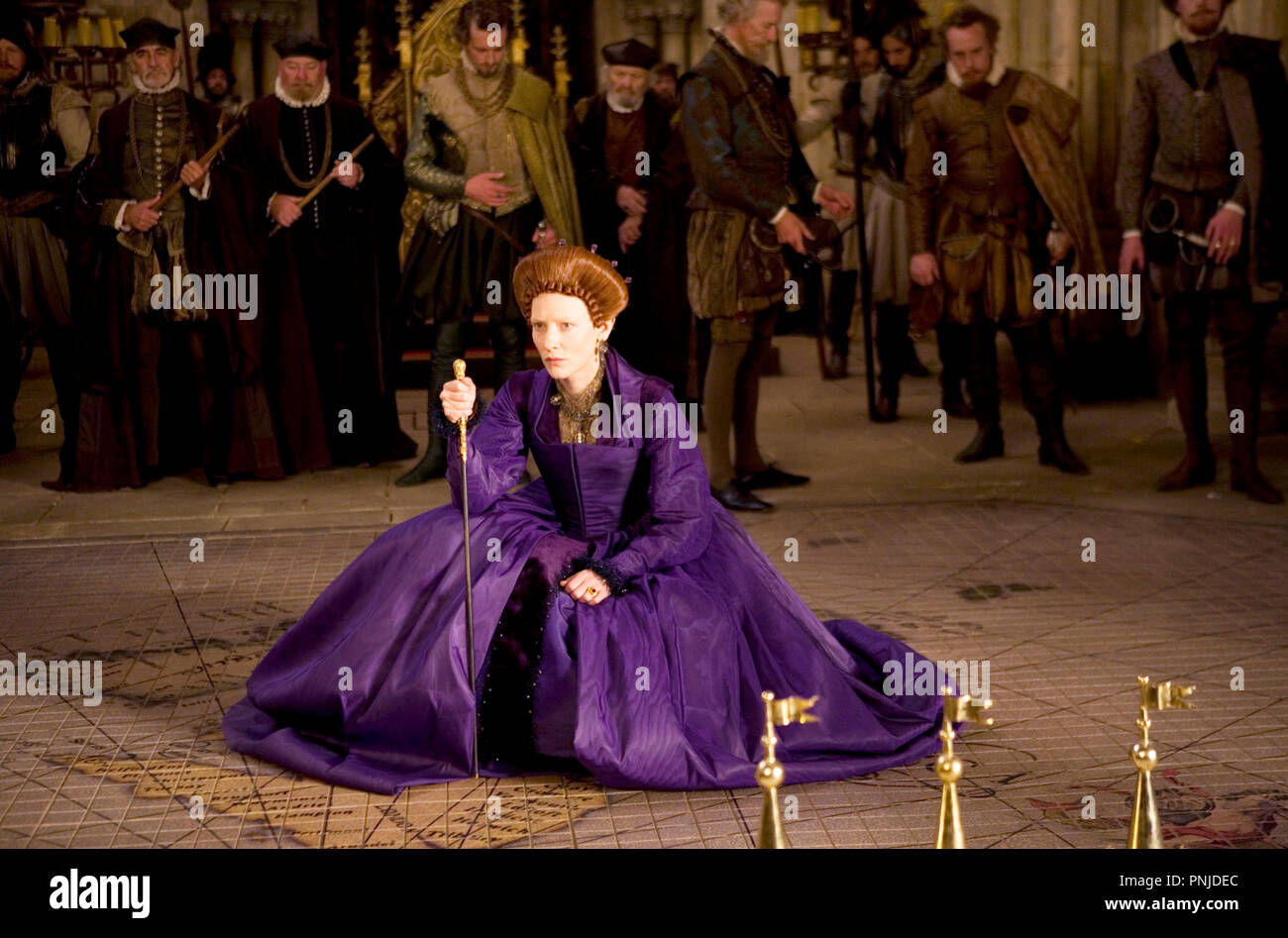 Cate blanchett as queen elizabeth i film title elizabeth hi-res stock ...