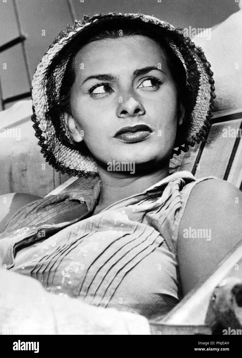 Original film title: AFRICA SOTTO I MARI. English title: AFRICA UNDER ... Original film title: AFRICA SOTTO I MARI. English title: AFRICA UNDER ...