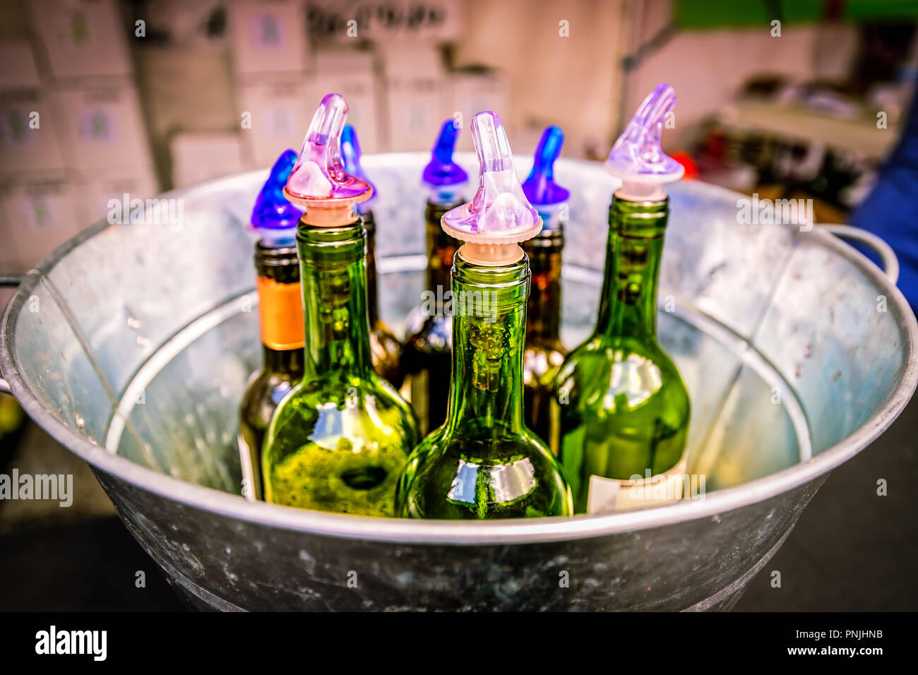 Sample bucket hi-res stock photography and images - Alamy