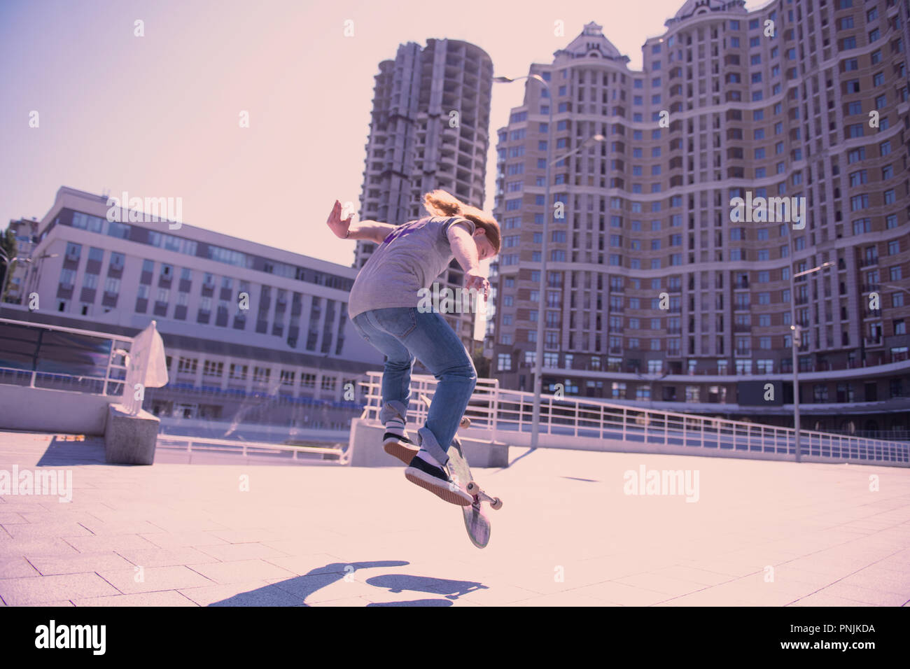 Balance skateboarding hi-res stock photography and images - Alamy