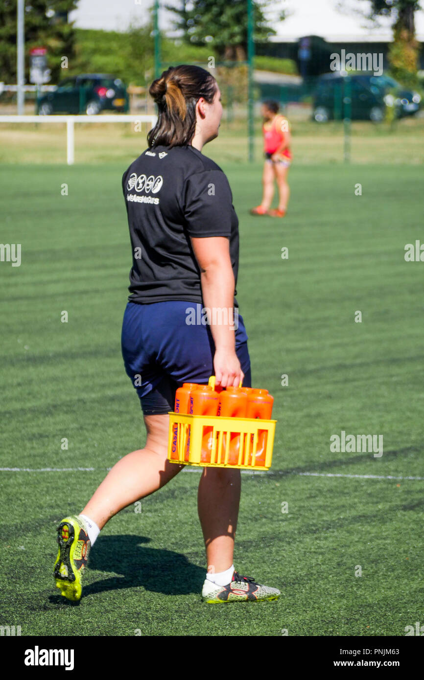 Female rugby players at UFRAPS STAPS higher School for sports ...