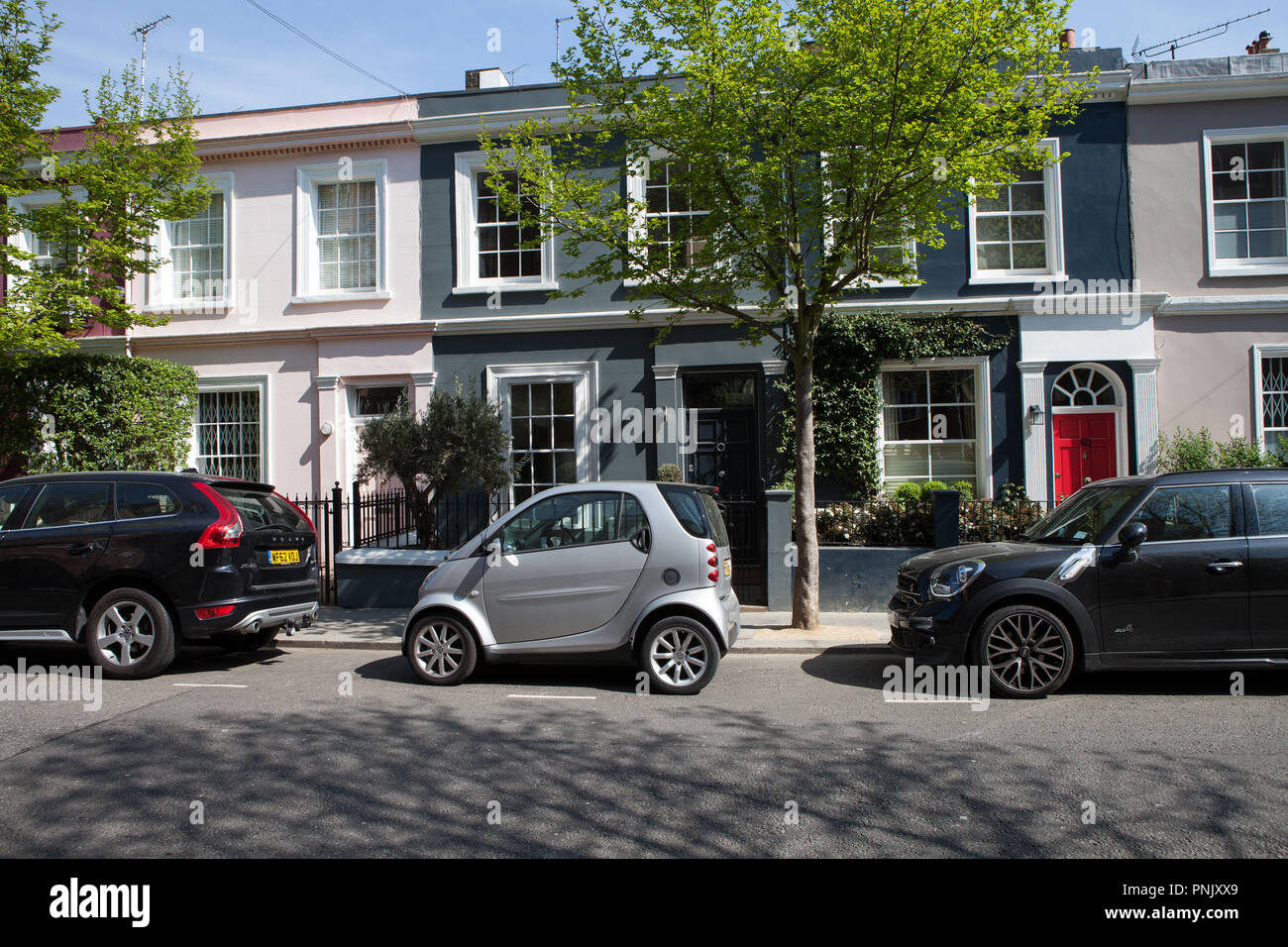 Smart car parking hi-res stock photography and images - Alamy
