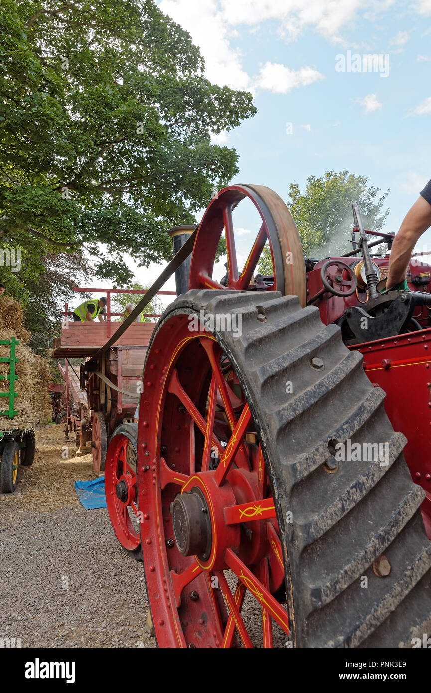 Vintage threshing machine hi-res stock photography and images - Alamy