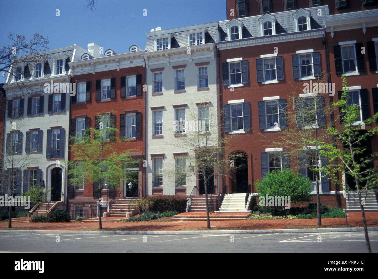 Dc row homes hi-res stock photography and images - Alamy