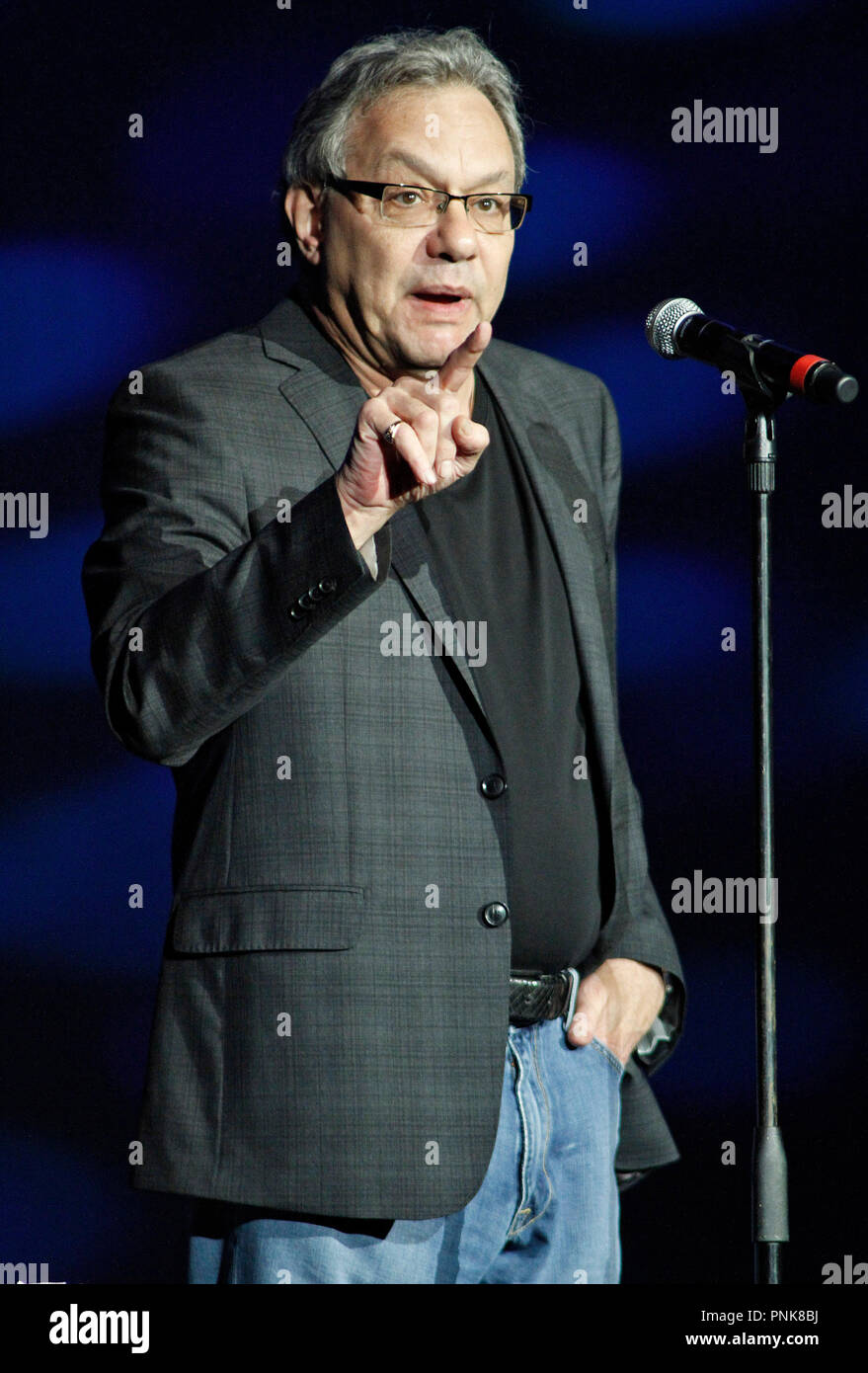 Lewis black comedian hi-res stock photography and images - Alamy