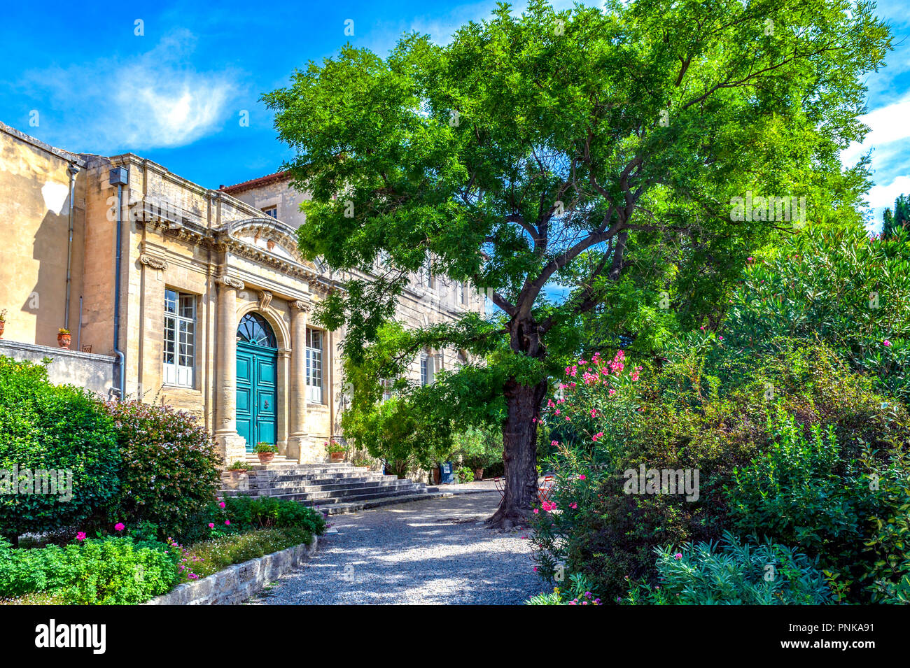 Gard (30). Villeneuve-Lès-Avignon. L'abbaye Saint-André, abbaye ...