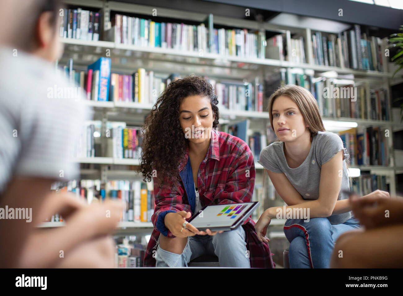 Children sharing school hi-res stock photography and images - Alamy