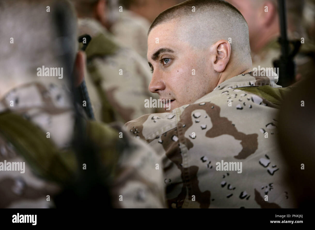 Jarhead 2005 Jake Gyllenhaal Stock Photos & Jarhead 2005 Jake ...