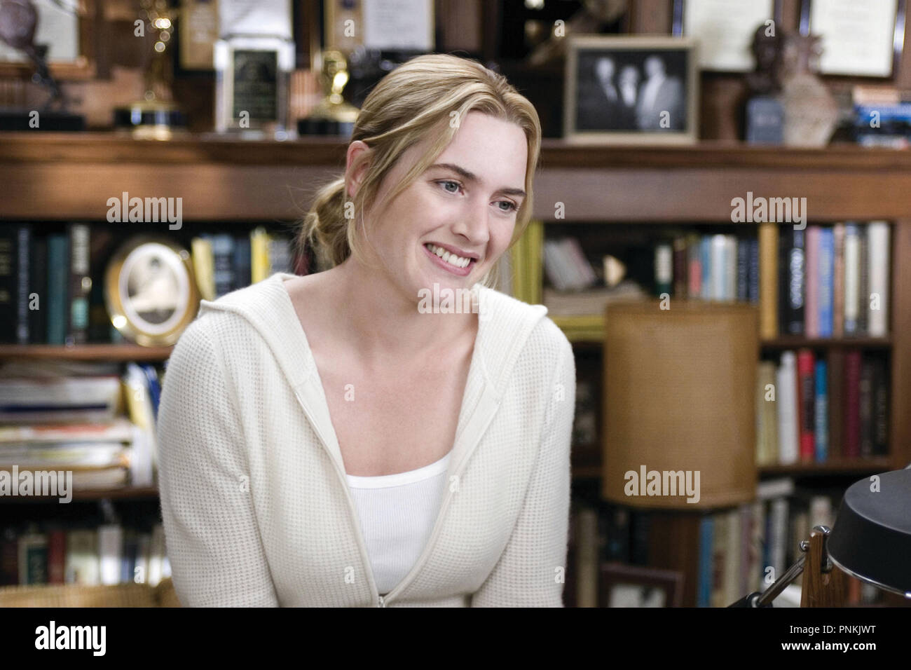 The holiday film kate winslet hi-res stock photography and images - Alamy