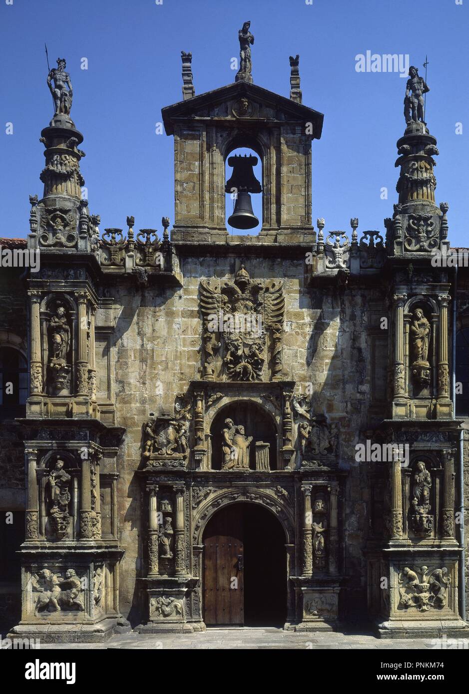 FACHADA RENACENTISTA DE LA UNIVERSIDAD DE OÑATE - 1546. Author: PICART ...