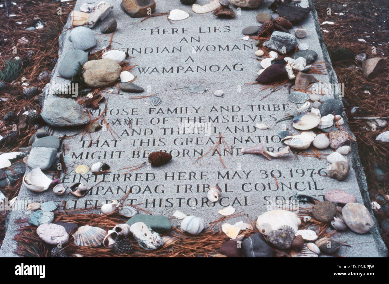 Burial tribe hi-res stock photography and images - Alamy