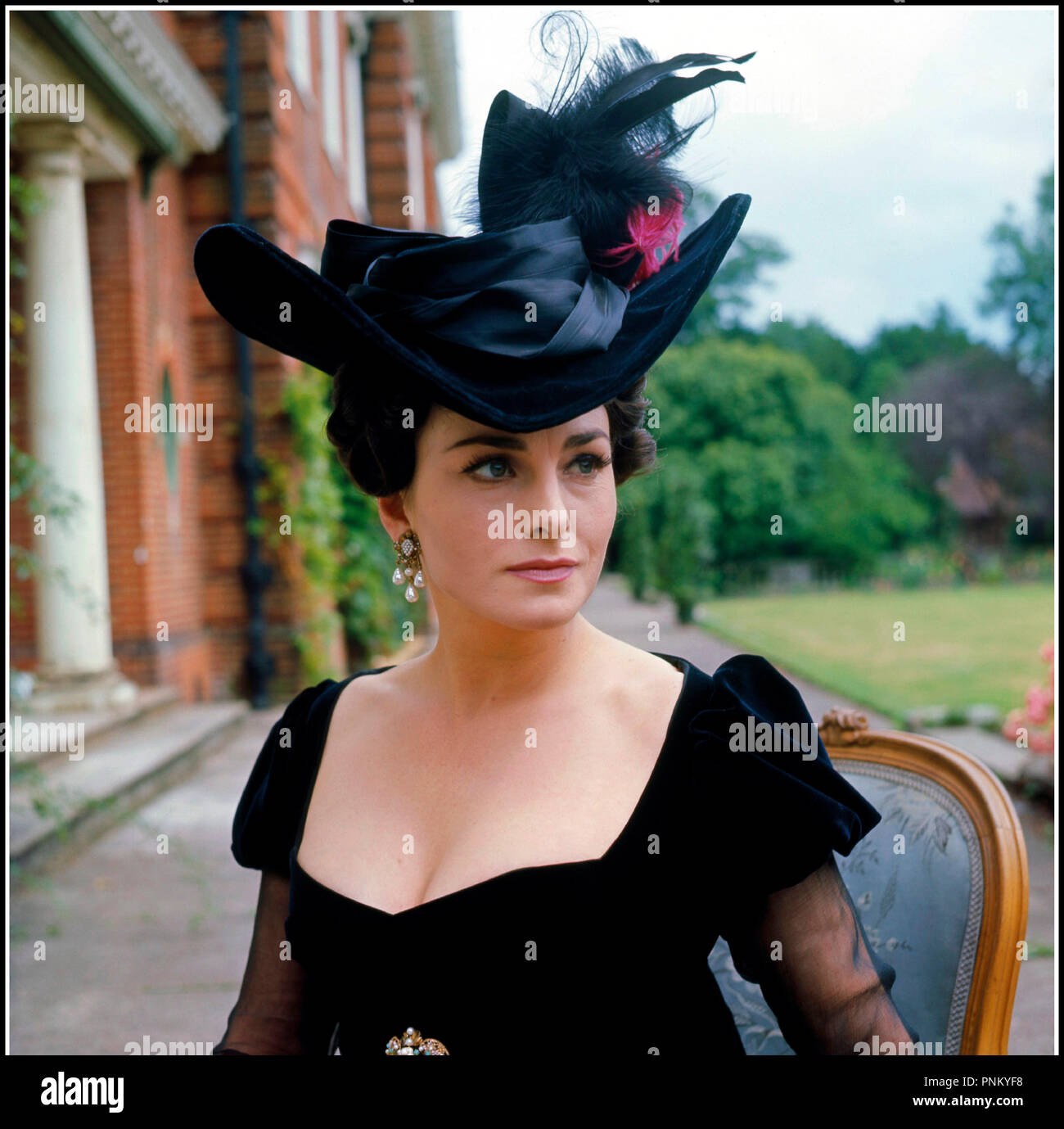 Barbara Jefford Stock Photos & Barbara Jefford Stock Images - Alamy