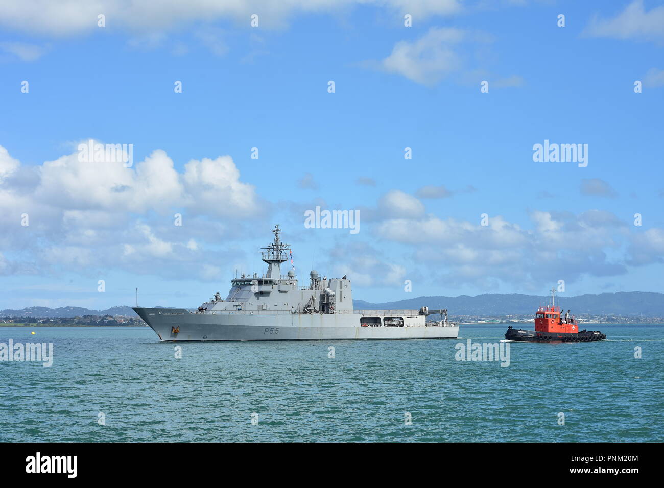 Army tug boat hi-res stock photography and images - Alamy