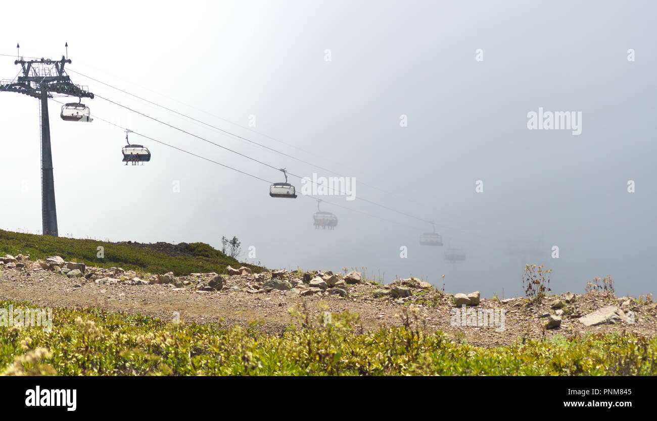 Cableway cabin hi-res stock photography and images - Alamy
