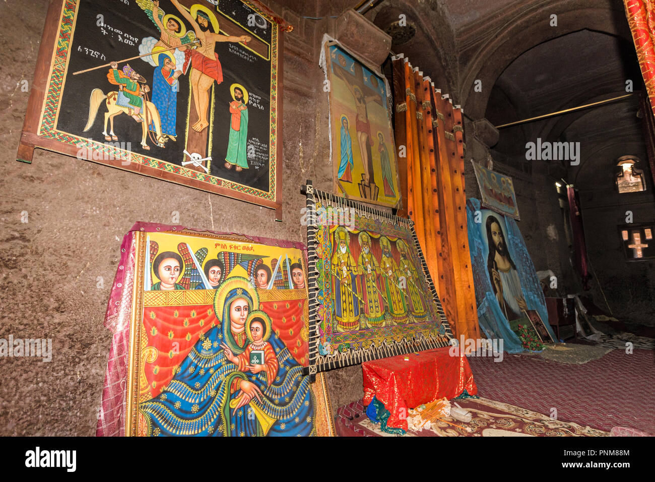 Bet Medhane Alem interior, Northern Group of Churches, lalibela ...