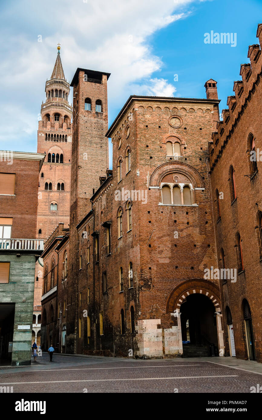 Old Cremona High Resolution Stock Photography and Images - Alamy