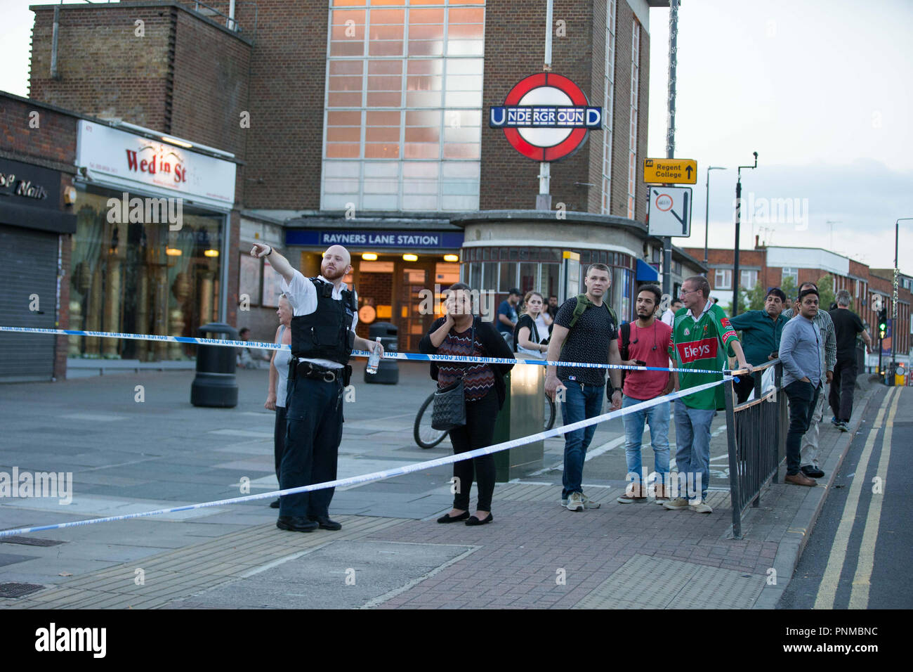 Rayner's lane hi-res stock photography and images - Alamy