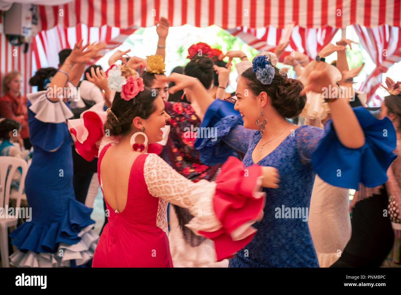 Five dancing women hi-res stock photography and images - Alamy