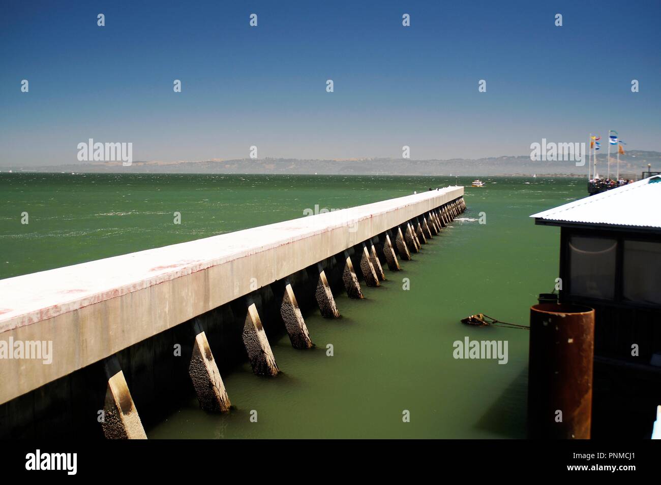 Pier 33 hi-res stock photography and images - Alamy