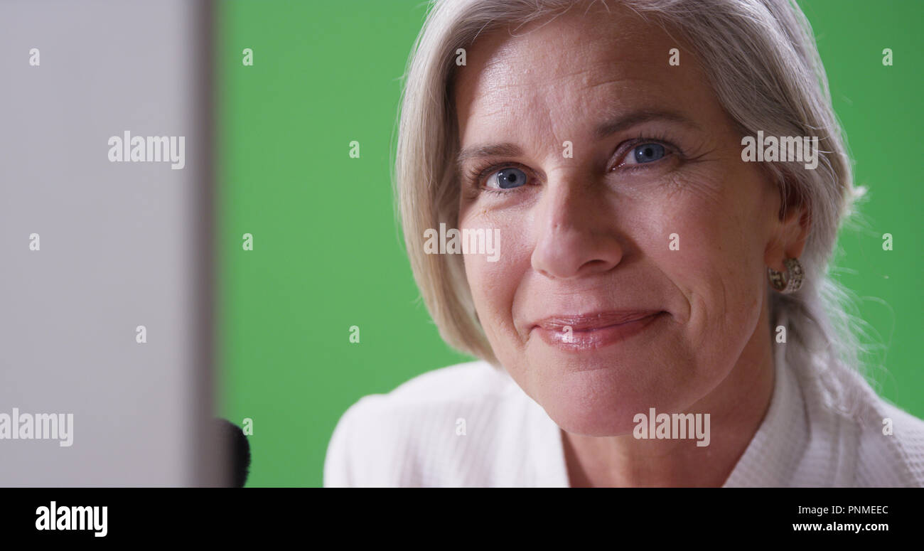 Greenscreen studio camera hi-res stock photography and images - Alamy