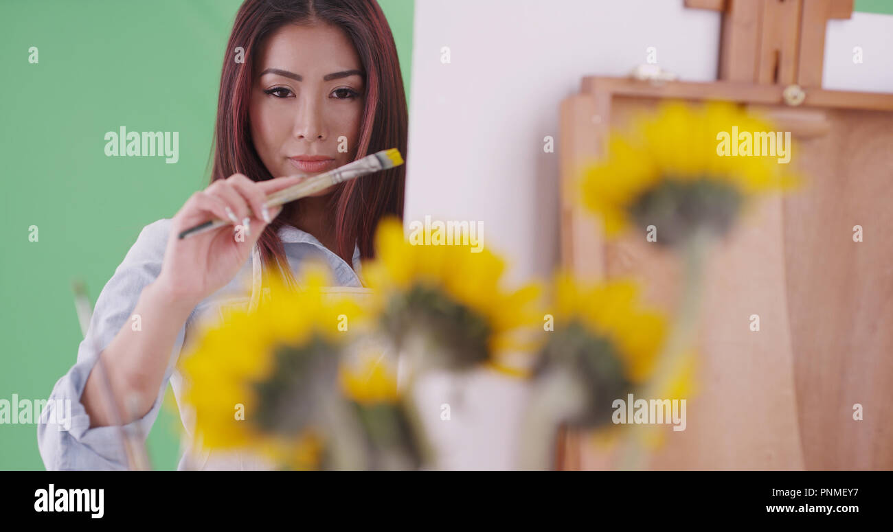 Green screen brush hi-res stock photography and images - Alamy