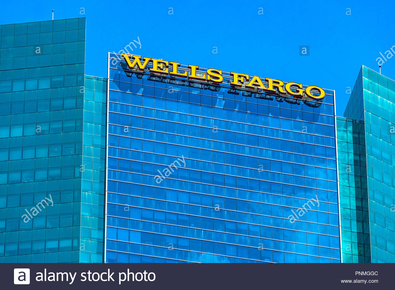 Wells Fargo Logo High Resolution Stock Photography and Images - Alamy