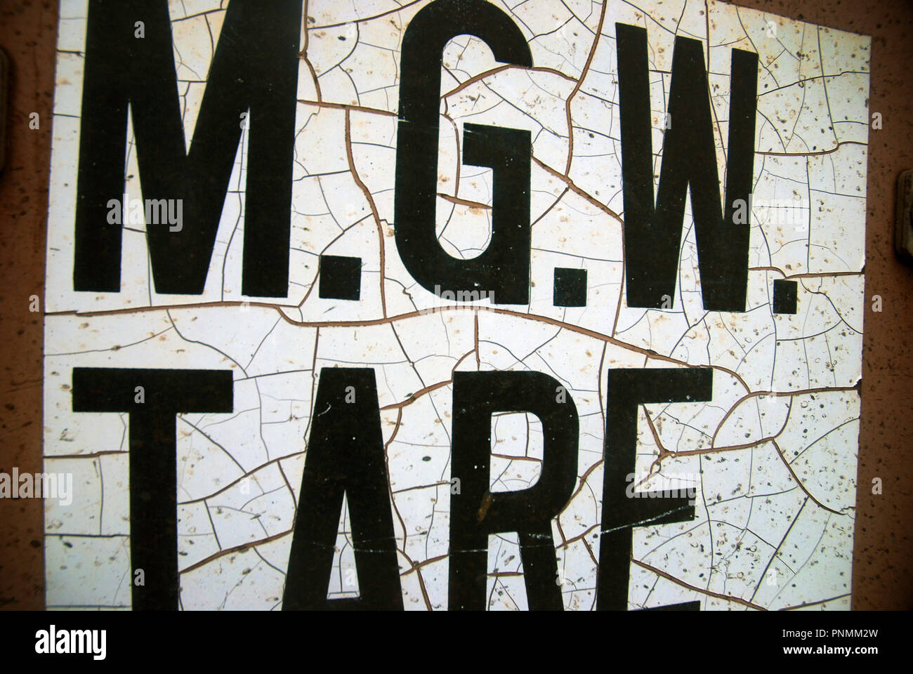 Grunge worn out container hi-res stock photography and images - Alamy