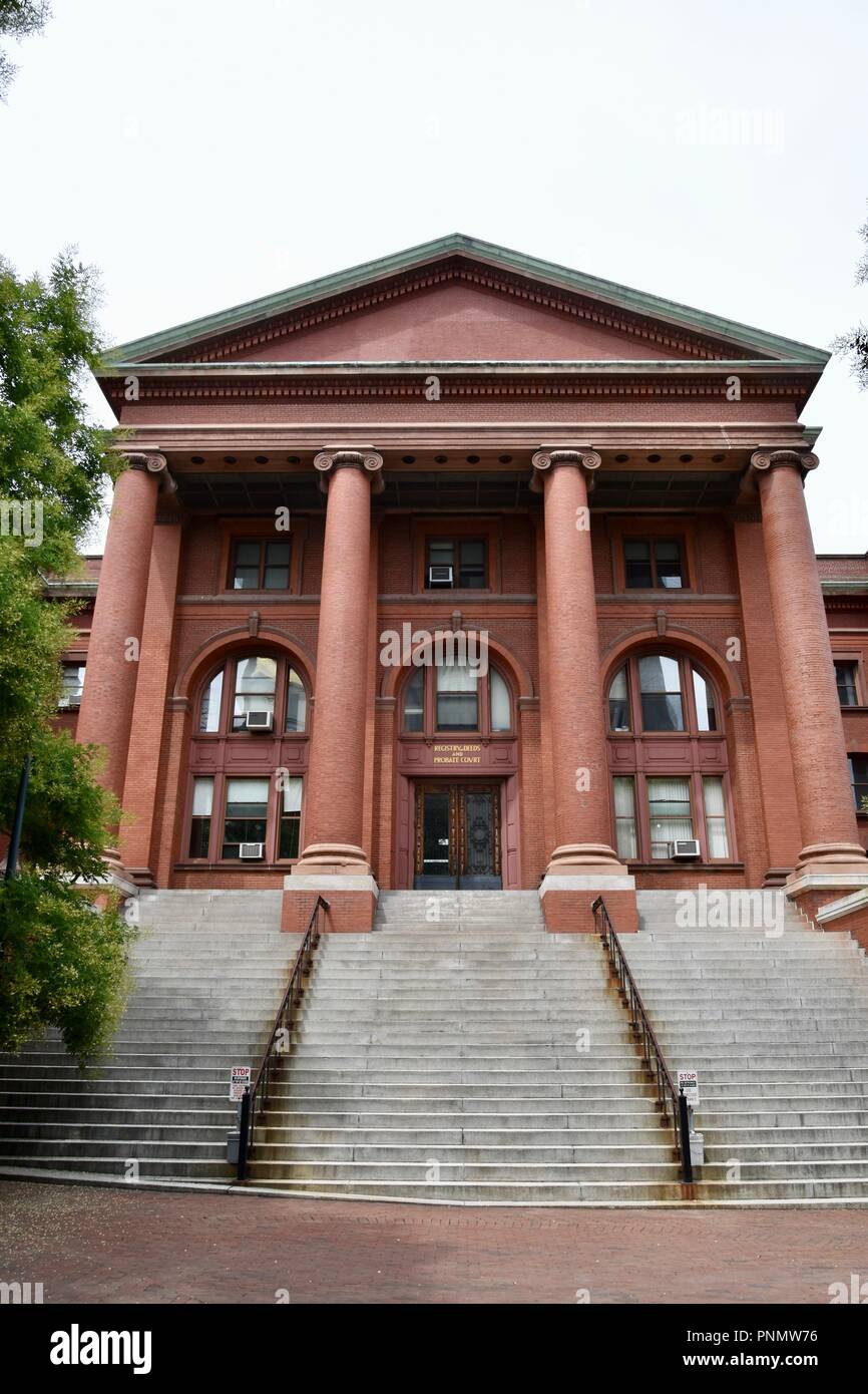 Bulfinch square hi-res stock photography and images - Alamy