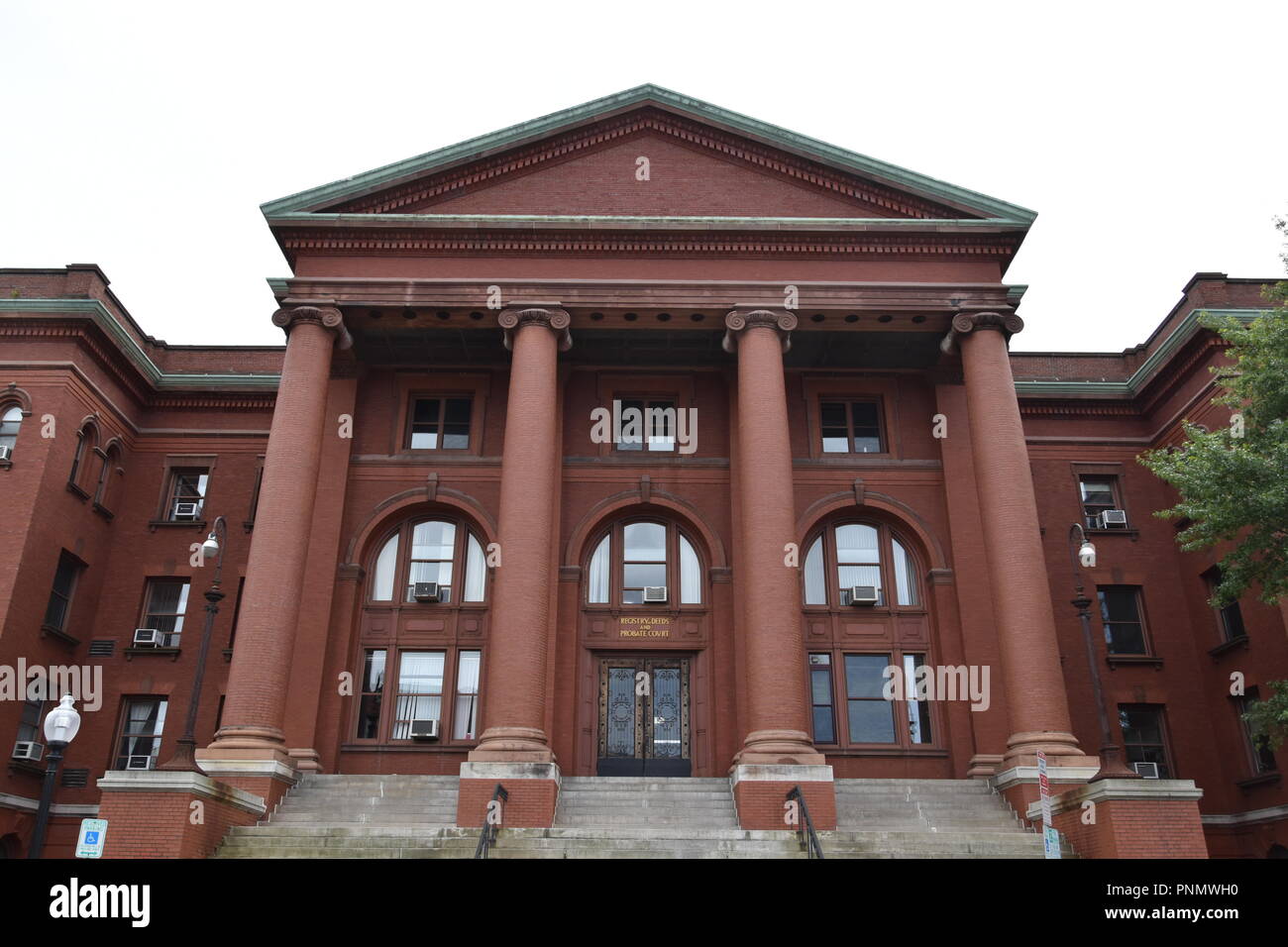 Bulfinch square hi-res stock photography and images - Alamy