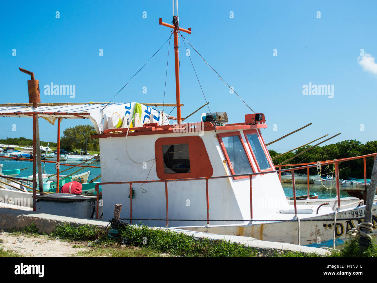 Mexican boats hi-res stock photography and images - Alamy