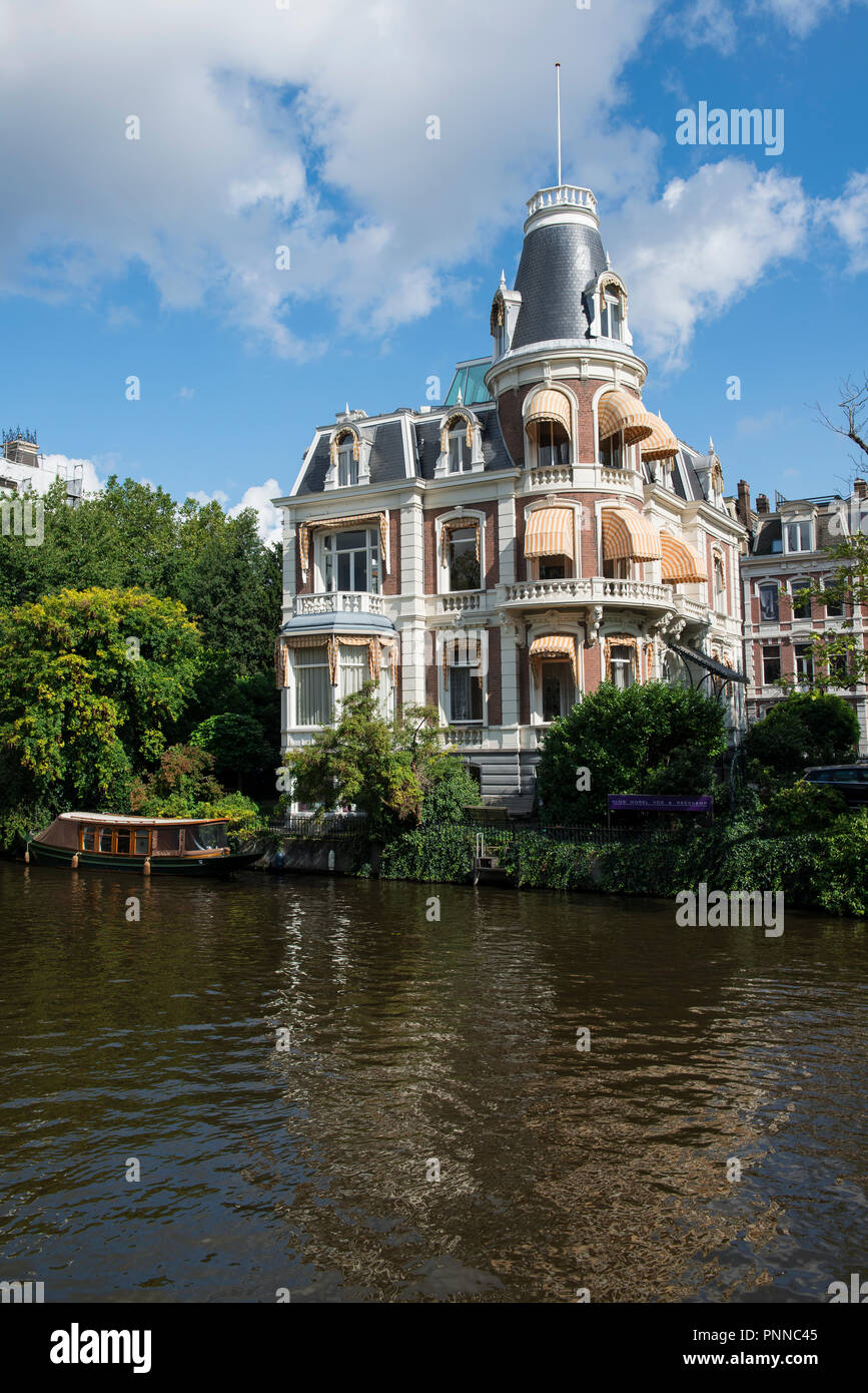 Amsterdam Architecture - Amsterdam is best known for its luxurious ...