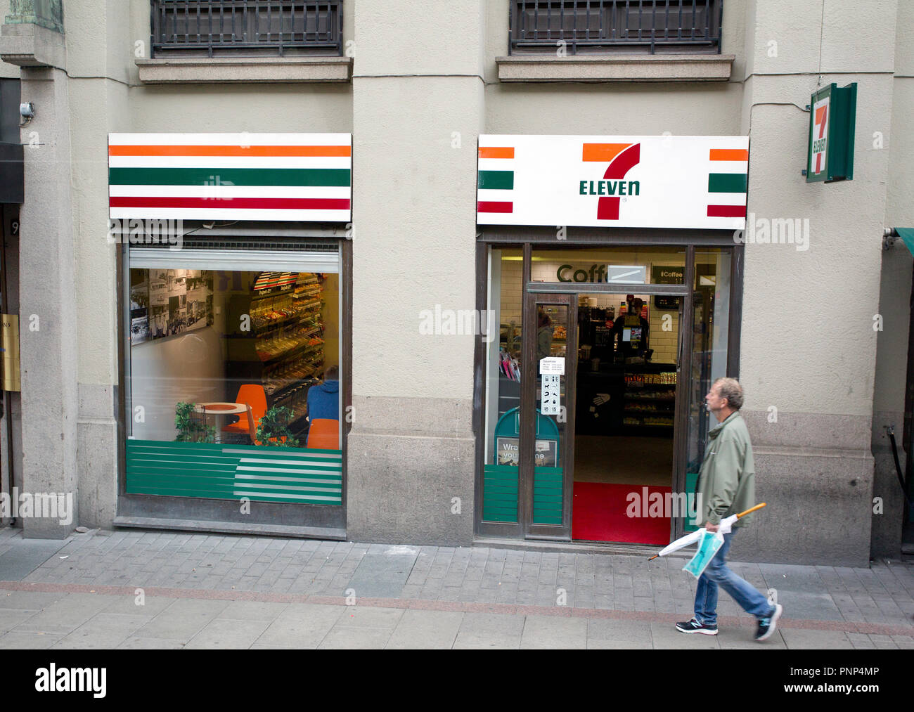 Seven eleven hi-res stock photography and images - Alamy