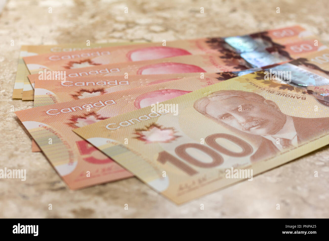 Polymer notes canada hi-res stock photography and images - Alamy