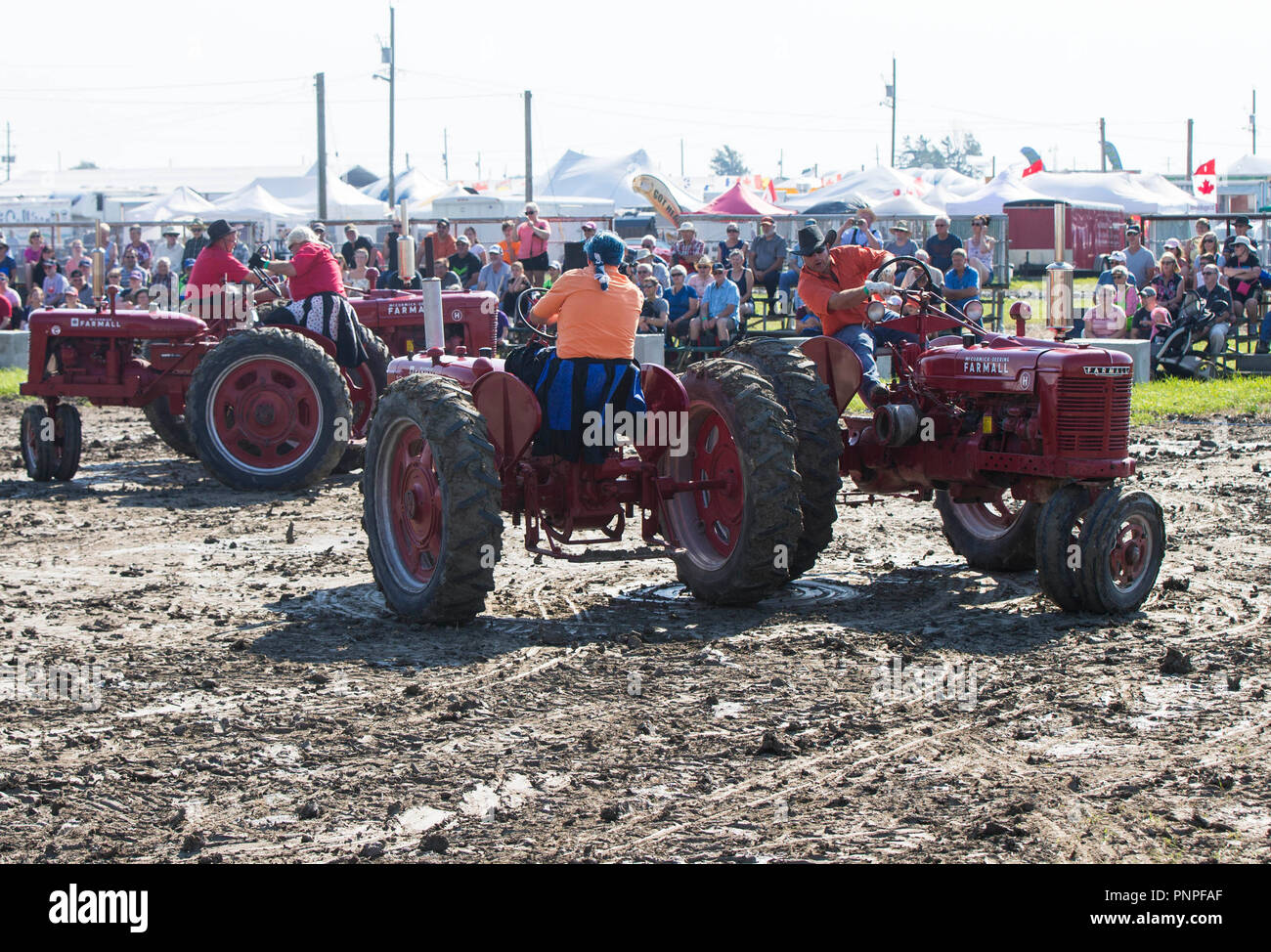 Toronto, Canada. 21st Sep, 2018. Drivers perform with their tractors ...