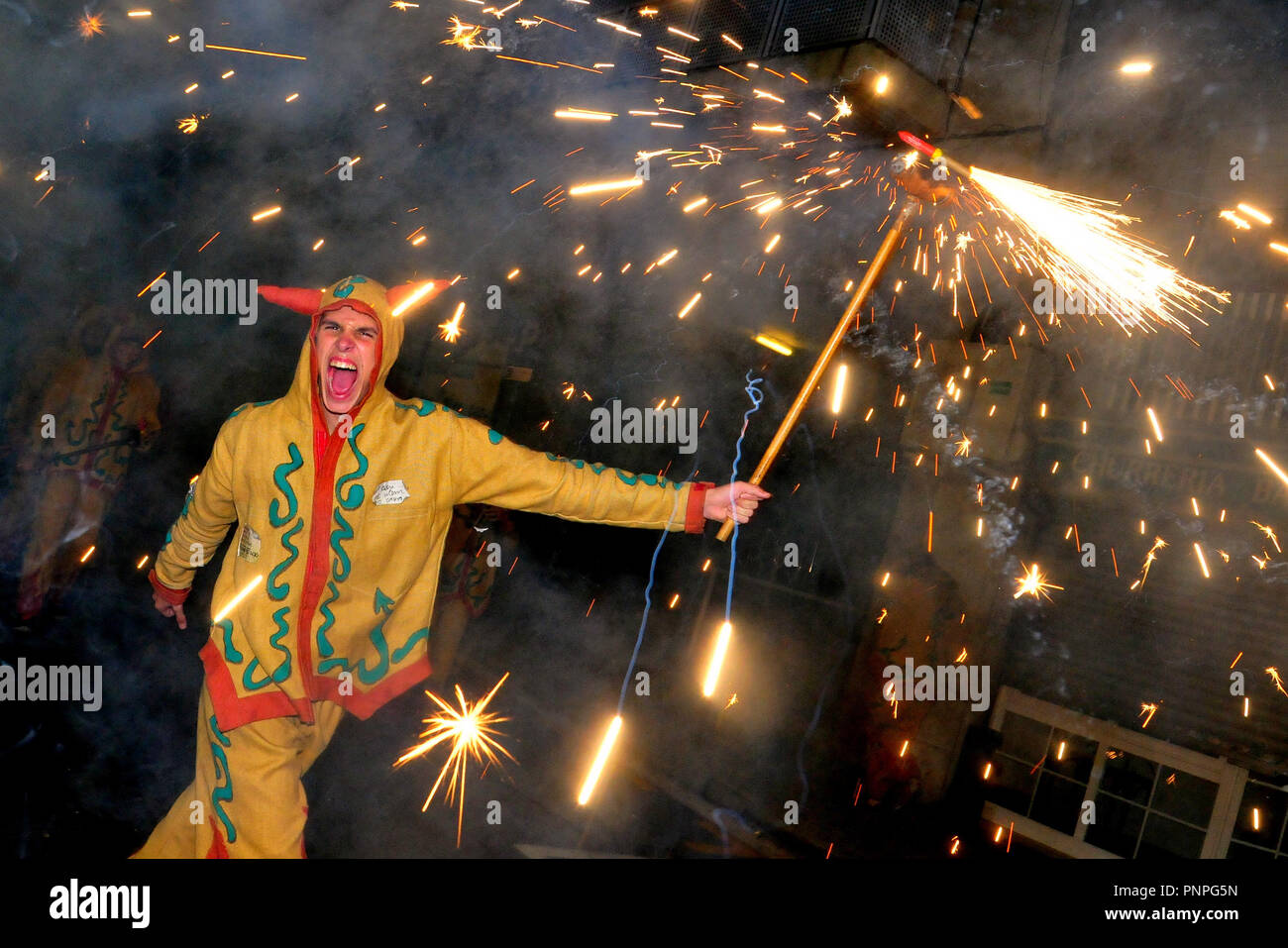 Catalan man in traditional dress hi-res stock photography and images ...