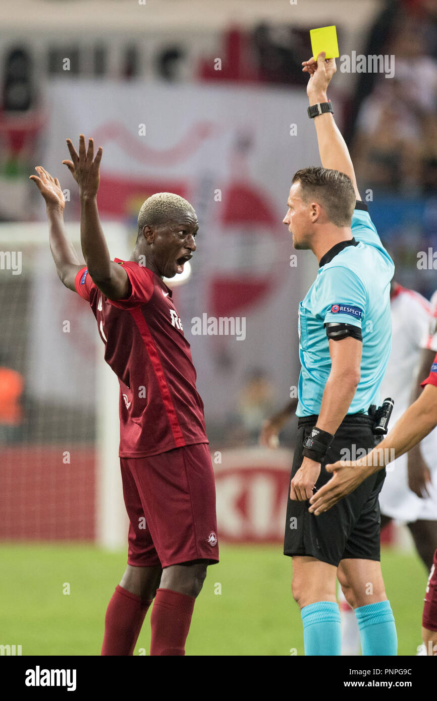 Angry footballer yellow card hi-res stock photography and images - Alamy